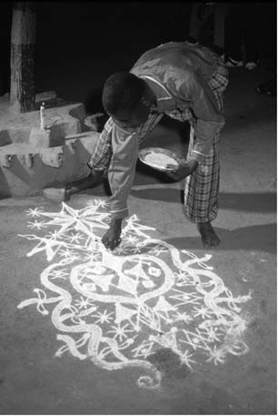 Sage Reference - Encyclopedia of African Religion - Vèvè