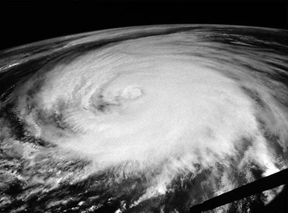 Sage Reference - Encyclopedia of Global Warming and Climate Change - Cyclones