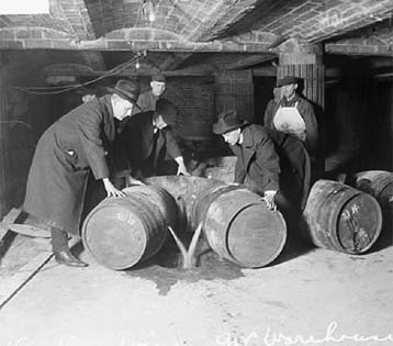 Sage Reference - The Social History of Crime and Punishment in America ...